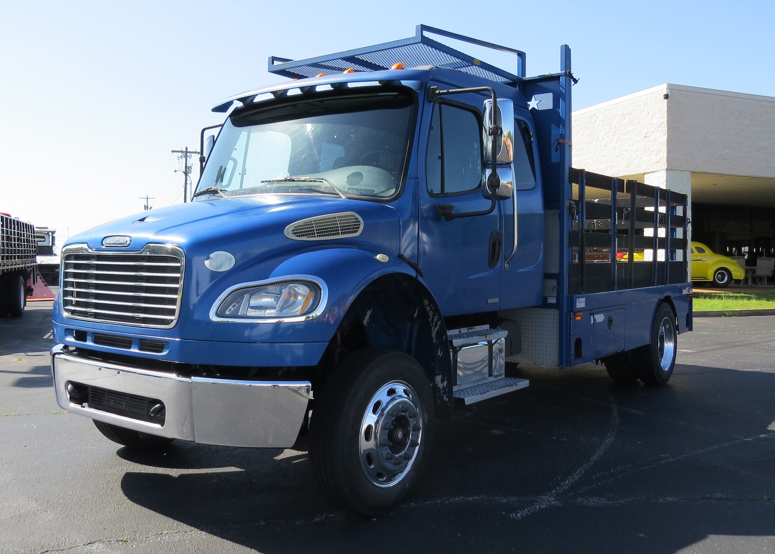 STAKE BODY AND FLATBED TRUCKS FOR SALE – HD TRUCKS & EQUIP LLC