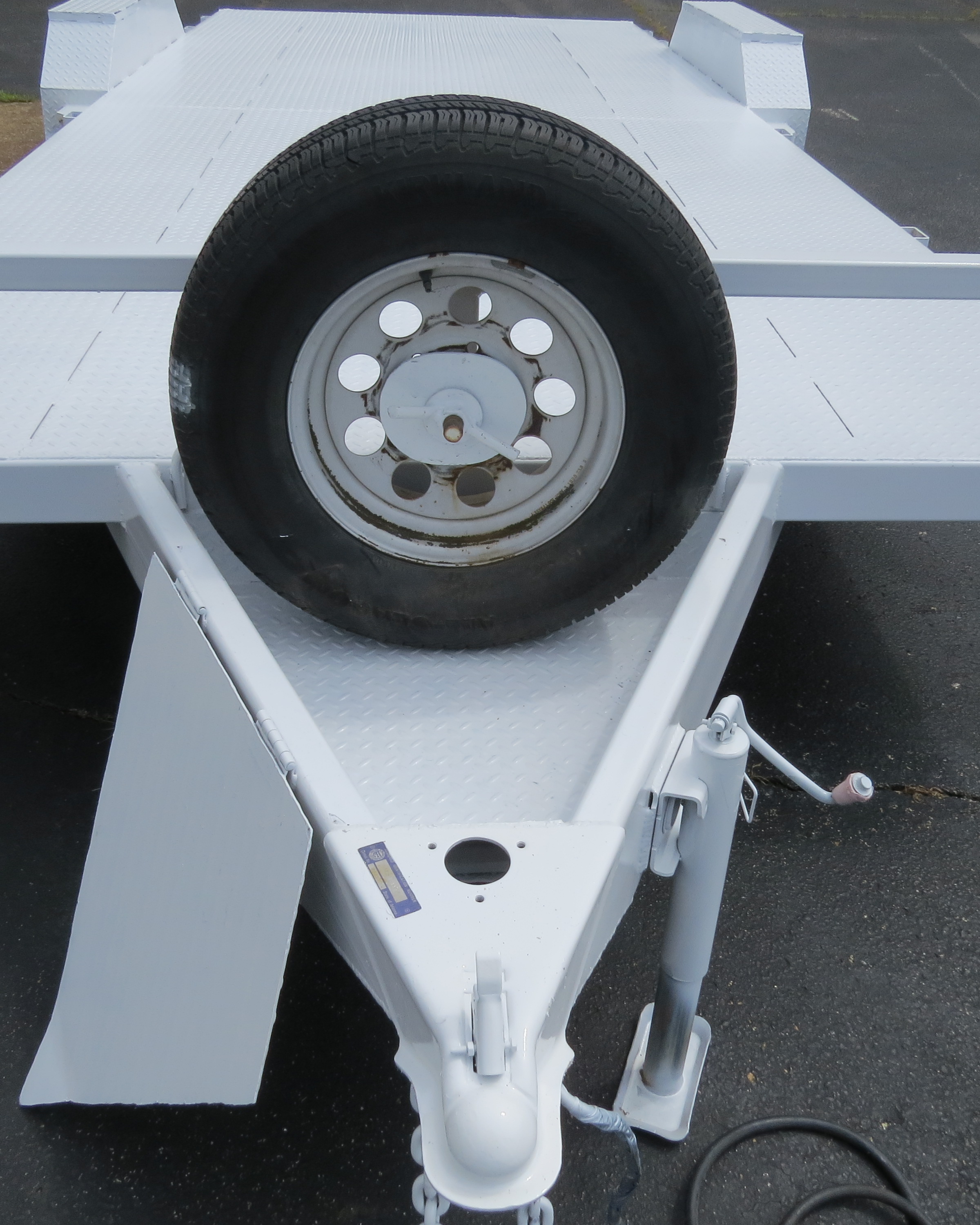 18 ft ALL STEEL TANDEM TRAILER – HD TRUCKS & EQUIP LLC