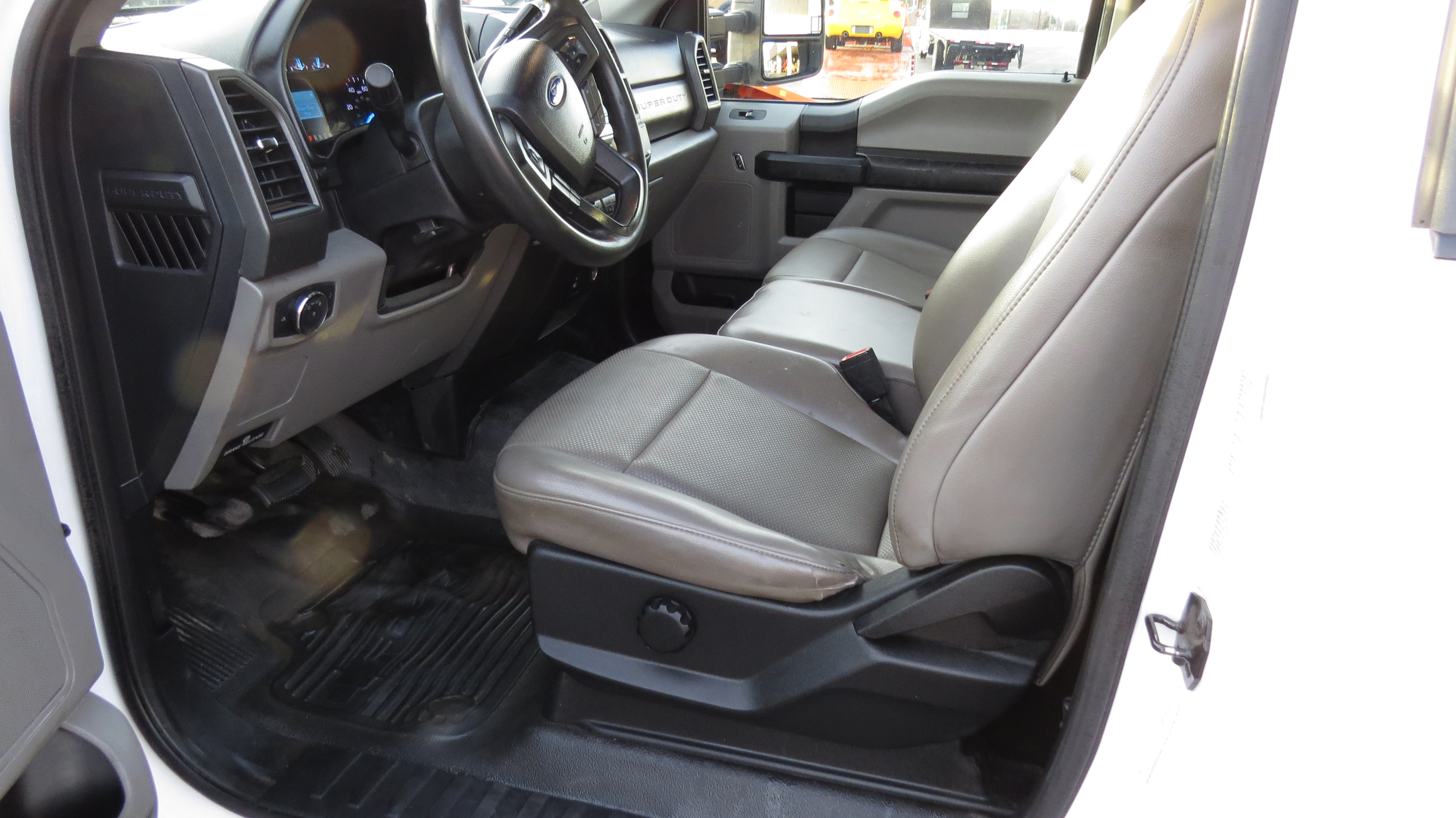 2020 FORD F550 FLATBED – HD TRUCKS & EQUIP LLC